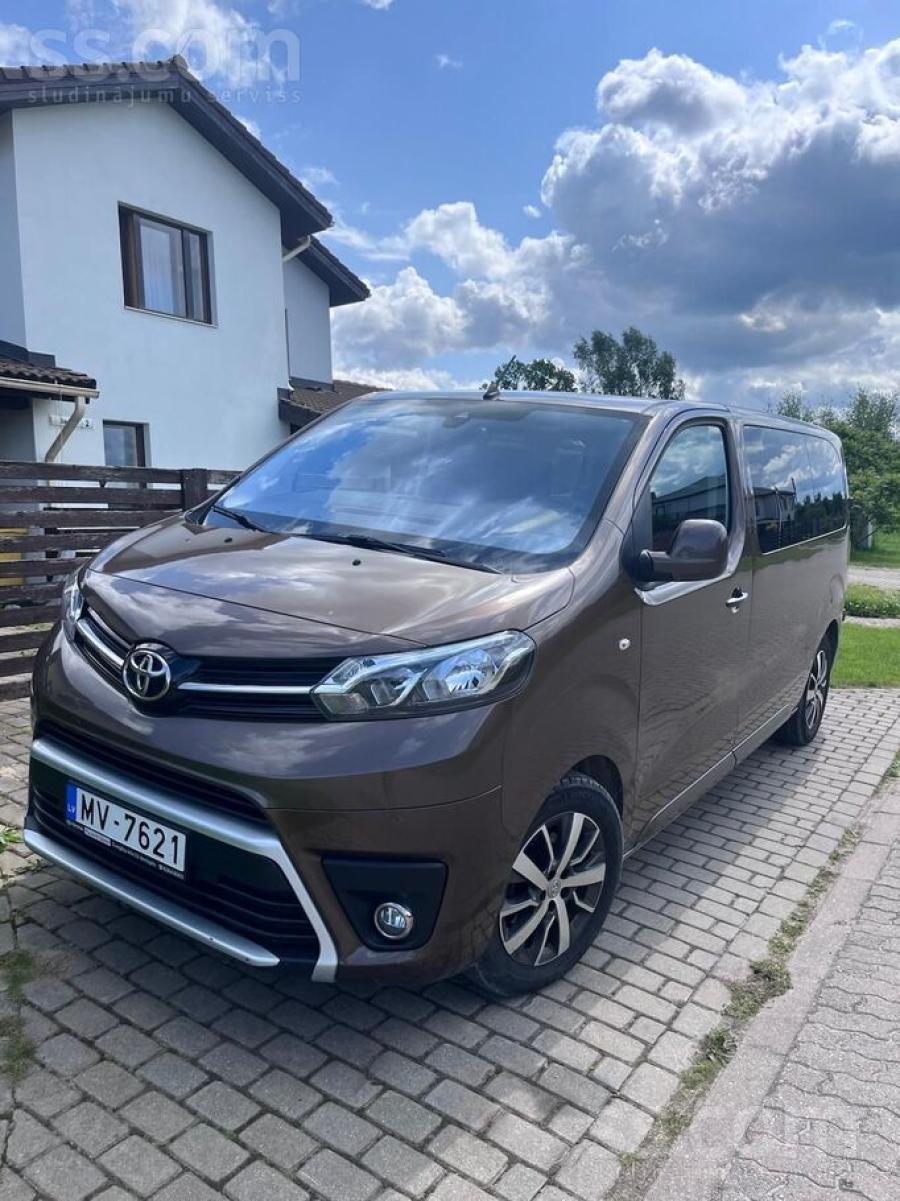 Brown Toyota Proace 2021 in Riga, with an engine capacity of 1.50 L and mileage of 142 thousand km for 19000 €, photo 1 on AUTOMOTO.COM.LV