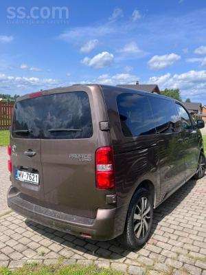 Brown Toyota Proace 2021 in Riga, with an engine capacity of 1.50 L and mileage of 142 thousand km for 19000 €, photo 3 on AUTOMOTO.COM.LV