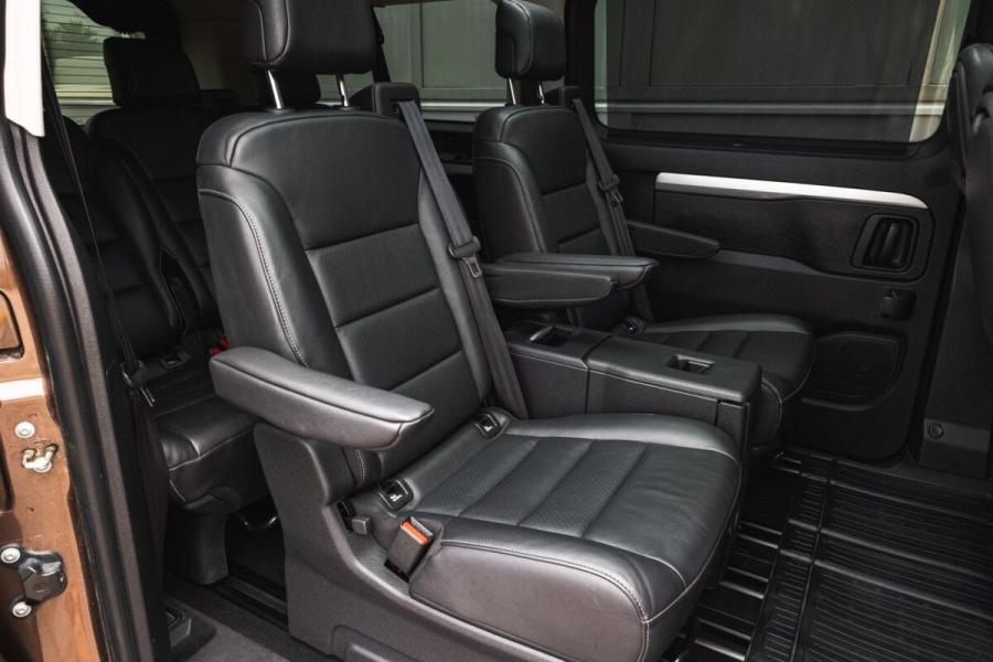 Brūns Toyota Proace 2021 Ventspils, ar dzinēja tilpumu 2.00 L un nobraukumu 214 tūkst. km par 26000 €, foto 35 vietnē AUTOMOTO.COM.LV