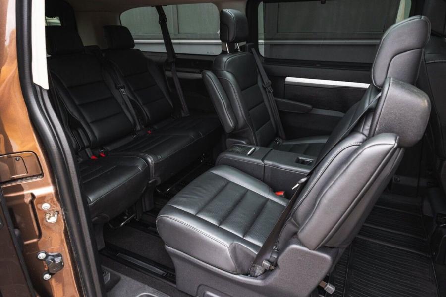 Brūns Toyota Proace 2021 Ventspils, ar dzinēja tilpumu 2.00 L un nobraukumu 214 tūkst. km par 26000 €, foto 39 vietnē AUTOMOTO.COM.LV