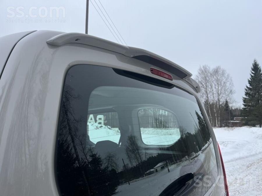 Brūns Toyota Proace 2022 Rīga, ar dzinēja tilpumu 1.50 L un nobraukumu 131 tūkst. km par 13900 €, foto 18 vietnē AUTOMOTO.COM.LV