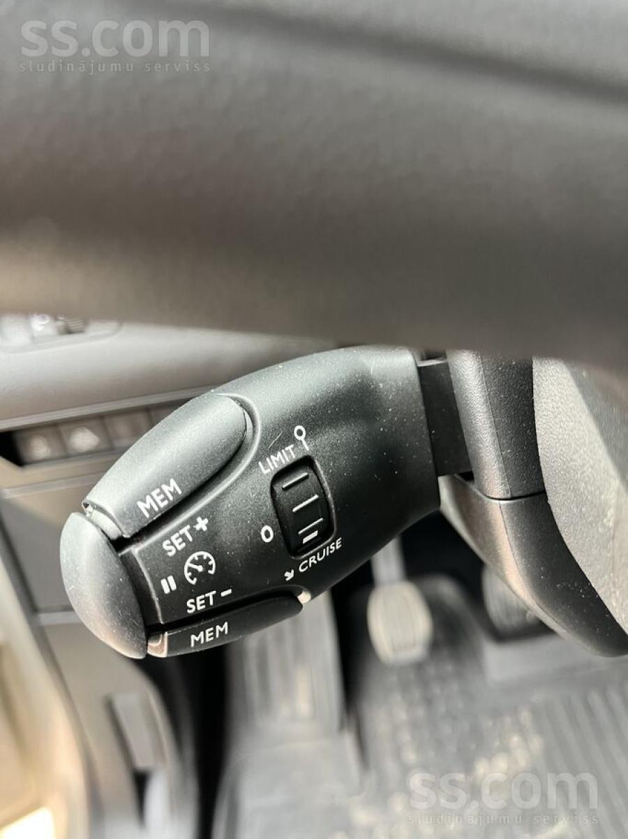 Brūns Toyota Proace 2022 Rīga, ar dzinēja tilpumu 1.50 L un nobraukumu 163 tūkst. km par 11990 €, foto 12 vietnē AUTOMOTO.COM.LV