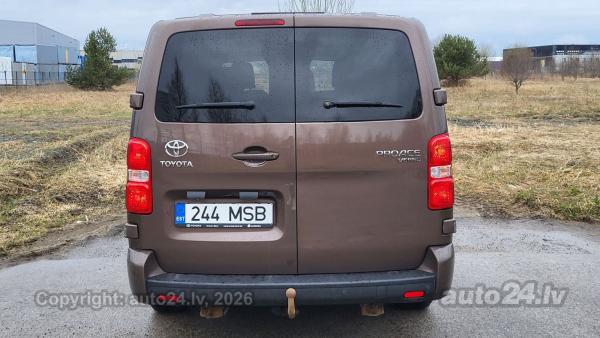 Brūns Toyota Proace 2018 Tallina, ar dzinēja tilpumu 1.60 L un nobraukumu 190 tūkst. km par 13990 €, foto 2 vietnē AUTOMOTO.COM.LV
