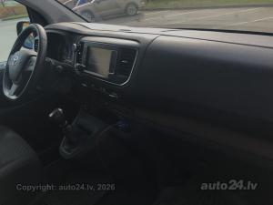 Brown Toyota Proace 2018 in Tallinn, with an engine capacity of 2.00 L and mileage of 132 thousand km for 18500 €, photo 10 on AUTOMOTO.COM.LV