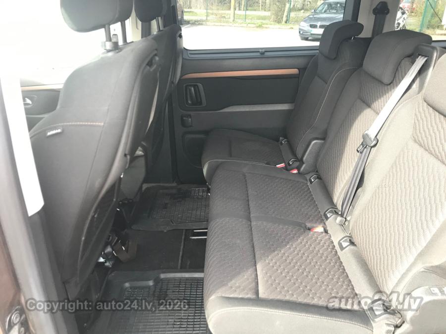 Brown Toyota Proace 2018 in Tallinn, with an engine capacity of 2.00 L and mileage of 132 thousand km for 18500 €, photo 12 on AUTOMOTO.COM.LV