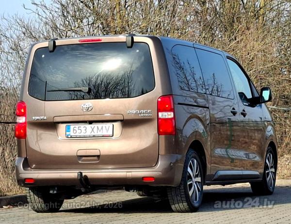 Brown Toyota Proace 2021 in Tartu, with an engine capacity of 2.00 L and mileage of 220 thousand km for 20990 €, photo 4 on AUTOMOTO.COM.LV