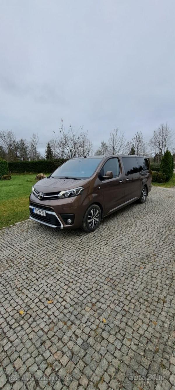 Brown Toyota Proace 2021 in Tallinn, with an engine capacity of 2.00 L and mileage of 118 thousand km for 28520 €, photo 1 on AUTOMOTO.COM.LV