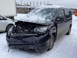 Black Toyota Proace City 2020 in Riga, with an engine capacity of 1.50 L and mileage of 113 thousand km for 5500 €, photo  on AUTOMOTO.COM.LV