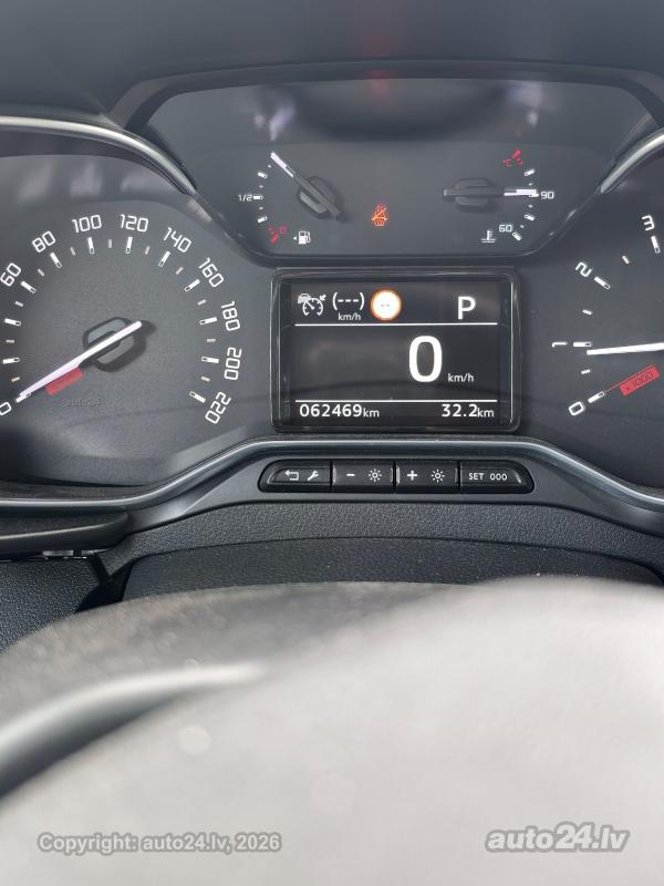 Black Toyota Proace City 2020 in Tallinn, with an engine capacity of 1.50 L and mileage of 63 thousand km for 23500 €, photo 10 on AUTOMOTO.COM.LV