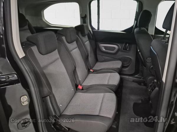 Black Toyota Proace City 2020 in Tallinn, with an engine capacity of 1.50 L and mileage of 152 thousand km for 17400 €, photo 7 on AUTOMOTO.COM.LV
