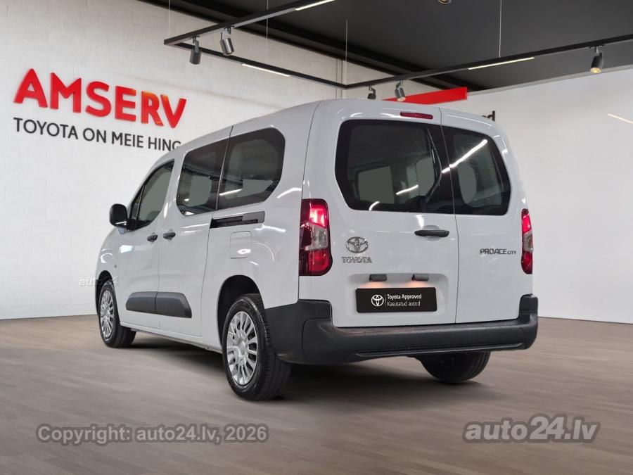 Black Toyota Proace City 2023 in Tallinn, with an engine capacity of 1.99 L and mileage of 53 thousand km for 17900 €, photo 3 on AUTOMOTO.COM.LV