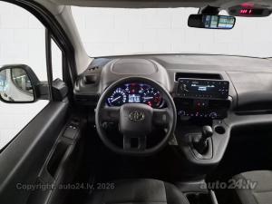 Black Toyota Proace City 2023 in Tallinn, with an engine capacity of 1.99 L and mileage of 53 thousand km for 17900 €, photo 10 on AUTOMOTO.COM.LV