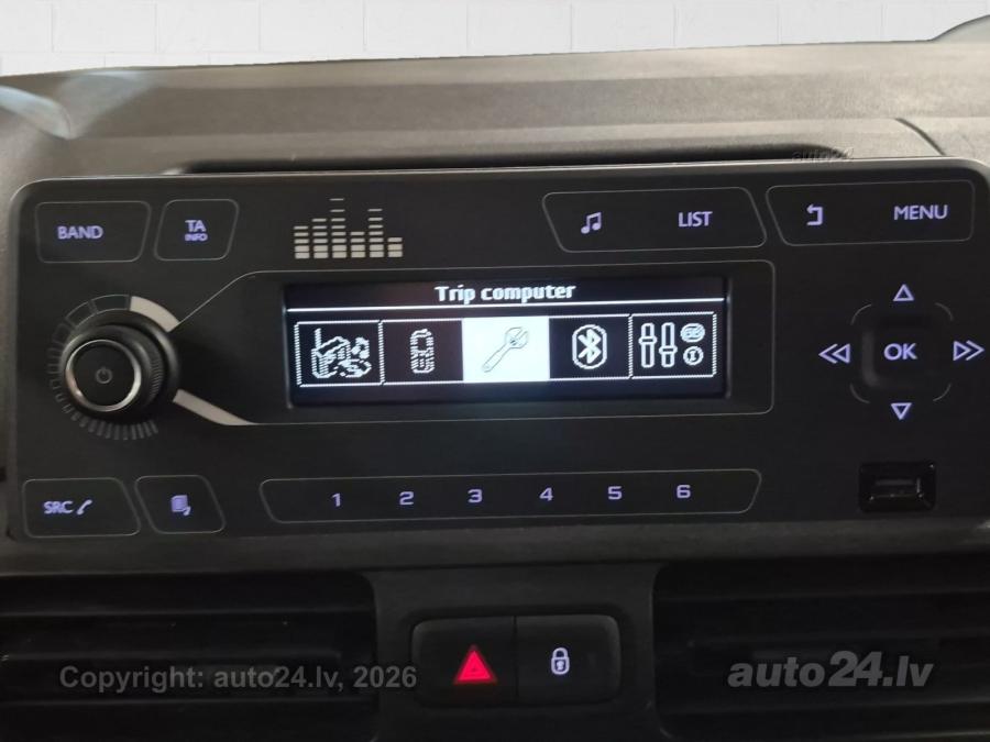 Black Toyota Proace City 2023 in Tallinn, with an engine capacity of 1.99 L and mileage of 53 thousand km for 17900 €, photo 17 on AUTOMOTO.COM.LV
