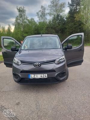 Grey Toyota Proace City 2021 in Prienai, with an engine capacity of 1.50 L and mileage of 148 thousand km for 13500 €, photo  on AUTOMOTO.COM.LV