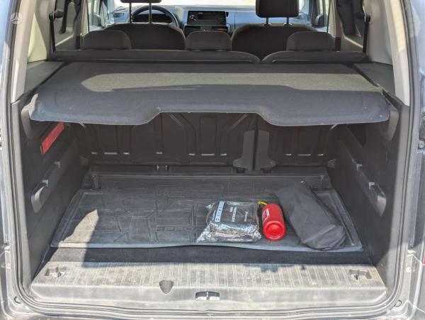 Grey Toyota Proace City 2021 in Vilnius, with an engine capacity of 1.50 L and mileage of 89 thousand km for 12999 €, photo 10 on AUTOMOTO.COM.LV