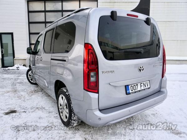 Pelēks Toyota Proace City 2020 Tallina, ar dzinēja tilpumu 1.50 L un nobraukumu 119 tūkst. km par 15600 €, foto 5 vietnē AUTOMOTO.COM.LV