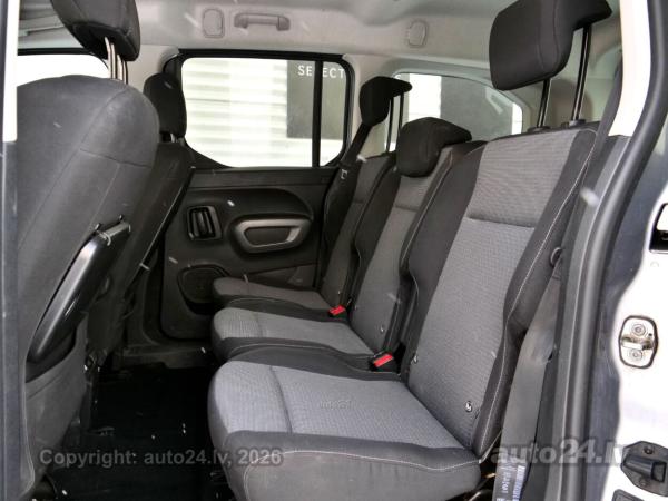 Pelēks Toyota Proace City 2020 Tallina, ar dzinēja tilpumu 1.50 L un nobraukumu 119 tūkst. km par 15600 €, foto 10 vietnē AUTOMOTO.COM.LV