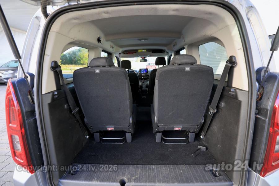 Grey Toyota Proace City 2020 in Tallinn, with an engine capacity of 1.50 L and mileage of 125 thousand km for 15890 €, photo 12 on AUTOMOTO.COM.LV