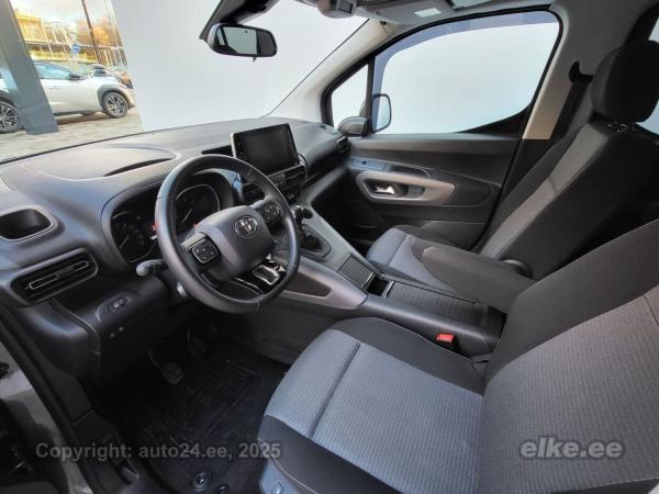 Grey Toyota Proace City 2022 in Tallinn, with an engine capacity of 1.50 L and mileage of 25 thousand km for 20995 €, photo 11 on AUTOMOTO.COM.LV