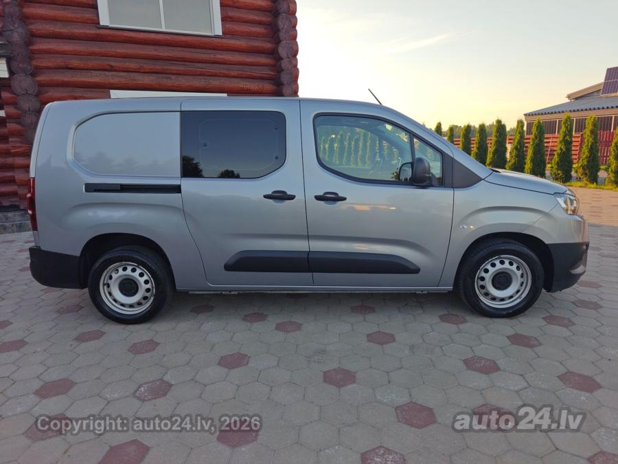 Pelēks Toyota Proace City 2024 Paide, ar dzinēja tilpumu 1.50 L un nobraukumu 46 tūkst. km par 26900 €, foto 4 vietnē AUTOMOTO.COM.LV
