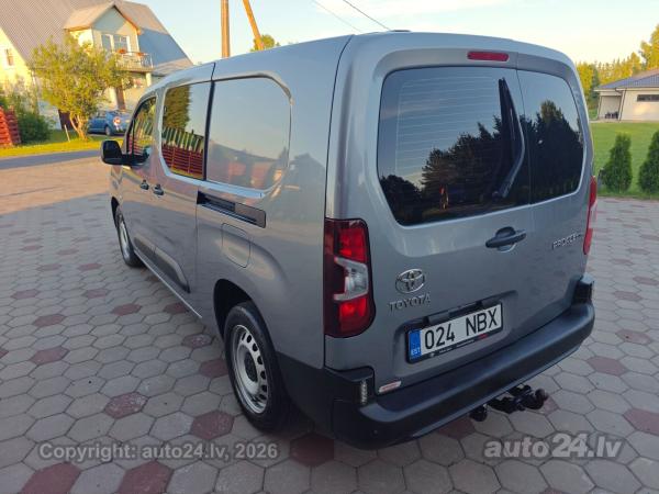 Pelēks Toyota Proace City 2024 Paide, ar dzinēja tilpumu 1.50 L un nobraukumu 46 tūkst. km par 26900 €, foto 5 vietnē AUTOMOTO.COM.LV