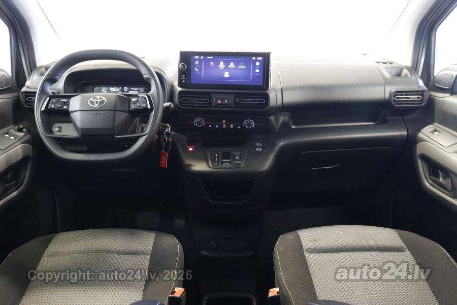 Grey Toyota Proace City 2024 in Tallinn, with an engine capacity of 1.50 L and mileage of 80 thousand km for 24990 €, photo 9 on AUTOMOTO.COM.LV