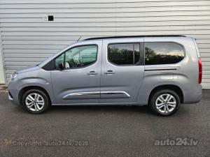 Grey Toyota Proace City 2024 in Tallinn, with an engine capacity of 1.50 L and mileage of 89 thousand km for 27000 €, photo 7 on AUTOMOTO.COM.LV