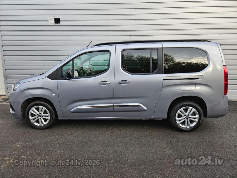 Grey Toyota Proace City 2024 in Tallinn, with an engine capacity of 1.50 L and mileage of 89 thousand km for 27000 €, photo 7 on AUTOMOTO.COM.LV
