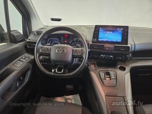Grey Toyota Proace City 2024 in Tallinn, with an engine capacity of 1.50 L and mileage of 89 thousand km for 27000 €, photo 18 on AUTOMOTO.COM.LV