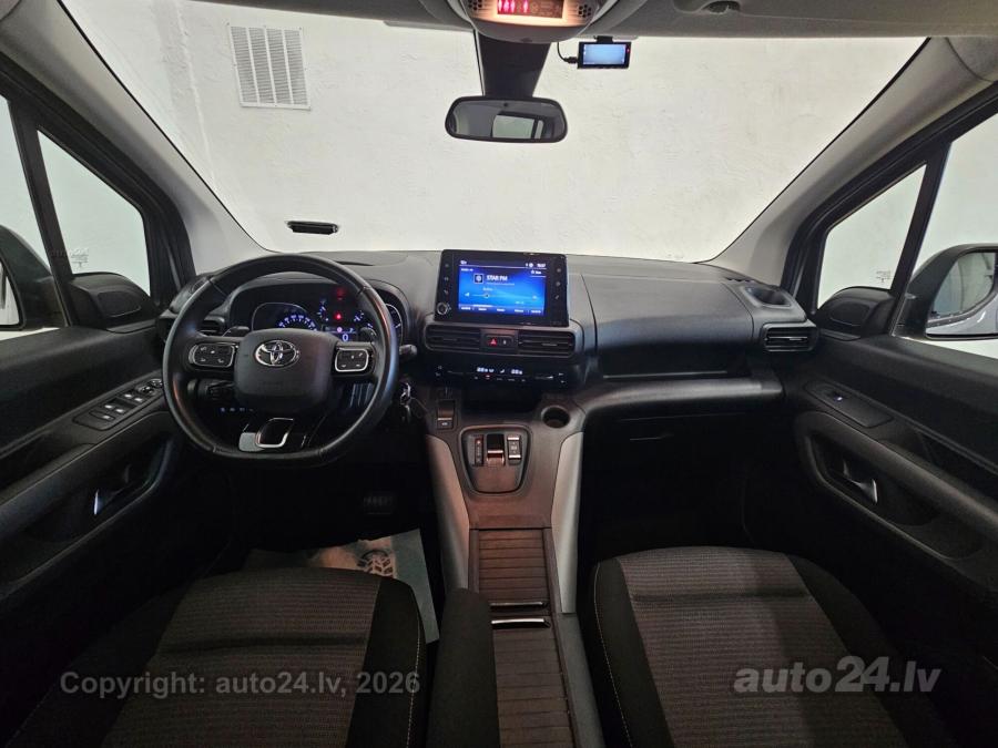 Grey Toyota Proace City 2024 in Tallinn, with an engine capacity of 1.50 L and mileage of 89 thousand km for 27000 €, photo 19 on AUTOMOTO.COM.LV