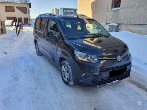 Black Toyota Proace City Verso 2021 in Kaunas, with an engine capacity of 1.20 L and mileage of 257 thousand km for 12550 €, photo 6 on AUTOMOTO.COM.LV