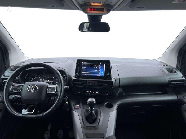 Black Toyota Proace City Verso 2021 in Klaipeda, with an engine capacity of 1.50 L and mileage of 93 thousand km for 14900 €, photo 8 on AUTOMOTO.COM.LV