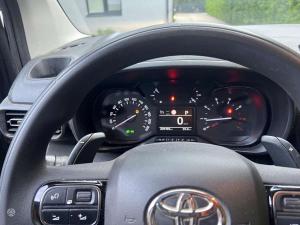 Grey Toyota Proace City Verso 2020 in Kaunas, with an engine capacity of 1.50 L and mileage of 210 thousand km for 13200 €, photo 7 on AUTOMOTO.COM.LV