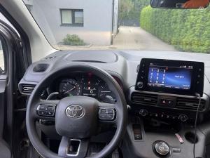 Grey Toyota Proace City Verso 2020 in Kaunas, with an engine capacity of 1.50 L and mileage of 210 thousand km for 13200 €, photo 9 on AUTOMOTO.COM.LV