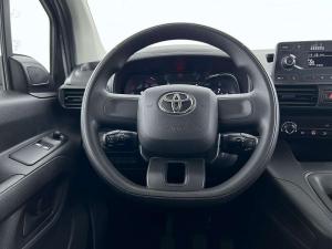 Pelēks Toyota Proace City Verso 2022 Viļņa, ar dzinēja tilpumu 1.50 L un nobraukumu 149 tūkst. km par 14800 €, foto 13 vietnē AUTOMOTO.COM.LV