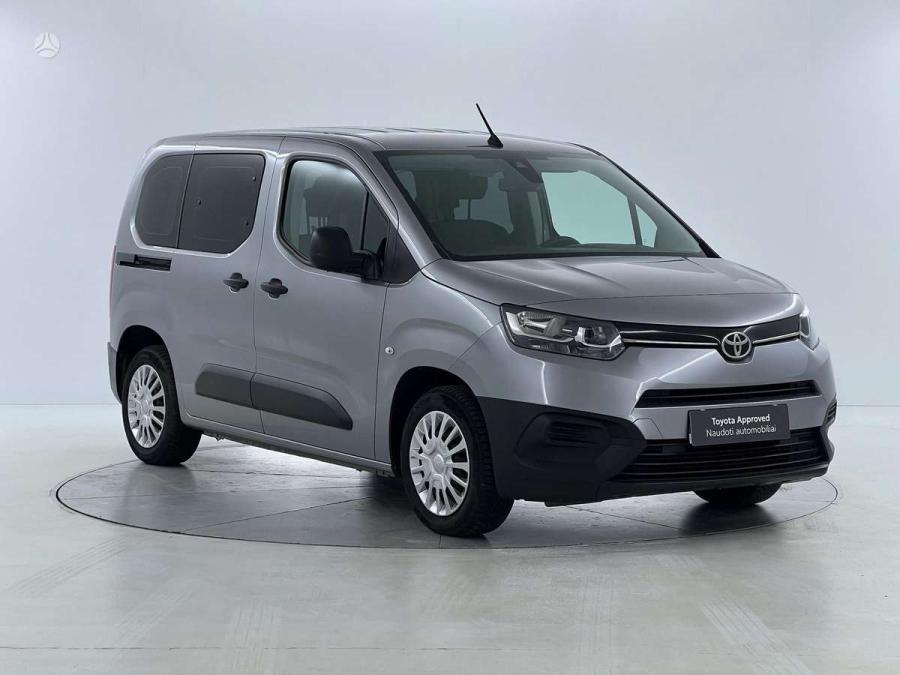 Pelēks Toyota Proace City Verso 2022 Viļņa, ar dzinēja tilpumu 1.50 L un nobraukumu 149 tūkst. km par 14800 €, foto 19 vietnē AUTOMOTO.COM.LV
