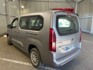 Pelēks Toyota Proace City Verso 2023 Viļņa, ar dzinēja tilpumu 1.20 L un nobraukumu 82 tūkst. km par 19844 €, foto 4 vietnē AUTOMOTO.COM.LV