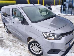 Pelēks Toyota Proace City Verso 2021 Tartu, ar dzinēja tilpumu 1.20 L un nobraukumu 199 tūkst. km par 12500 €, foto  vietnē AUTOMOTO.COM.LV