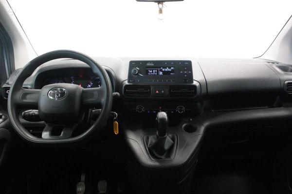 Pelēks Toyota Proace City Verso 2021 Kauņa, ar dzinēja tilpumu 1.50 L un nobraukumu 109 tūkst. km par 13500 €, foto 8 vietnē AUTOMOTO.COM.LV