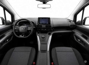 Grey Toyota Proace City Verso 2021 in Kaunas, with an engine capacity of 1.20 L and mileage of 137 thousand km for 14400 €, photo 7 on AUTOMOTO.COM.LV
