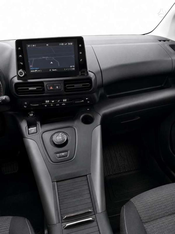 Pelēks Toyota Proace City Verso 2021 Kauņa, ar dzinēja tilpumu 1.20 L un nobraukumu 137 tūkst. km par 14400 €, foto 9 vietnē AUTOMOTO.COM.LV