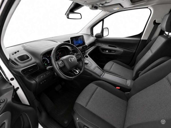 Pelēks Toyota Proace City Verso 2021 Kauņa, ar dzinēja tilpumu 1.20 L un nobraukumu 137 tūkst. km par 14400 €, foto 10 vietnē AUTOMOTO.COM.LV