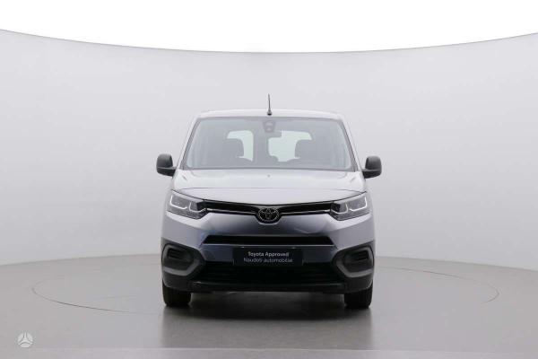 Pelēks Toyota Proace City Verso 2022 Viļņa, ar dzinēja tilpumu 1.20 L un nobraukumu 129 tūkst. km par 13900 €, foto 6 vietnē AUTOMOTO.COM.LV