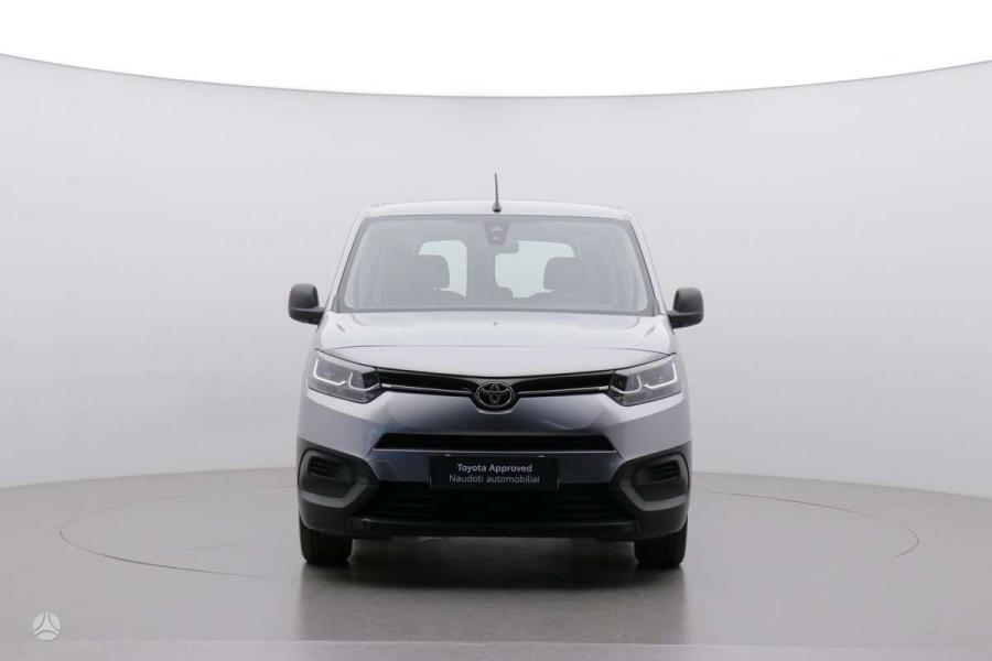 Pelēks Toyota Proace City Verso 2022 Viļņa, ar dzinēja tilpumu 1.20 L un nobraukumu 129 tūkst. km par 13900 €, foto 7 vietnē AUTOMOTO.COM.LV