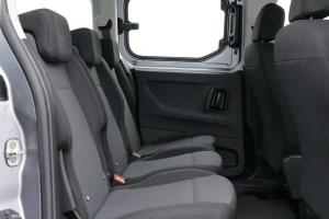 Pelēks Toyota Proace City Verso 2022 Viļņa, ar dzinēja tilpumu 1.20 L un nobraukumu 129 tūkst. km par 13900 €, foto 11 vietnē AUTOMOTO.COM.LV