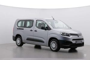 Pelēks Toyota Proace City Verso 2022 Viļņa, ar dzinēja tilpumu 1.20 L un nobraukumu 129 tūkst. km par 13900 €, foto 20 vietnē AUTOMOTO.COM.LV