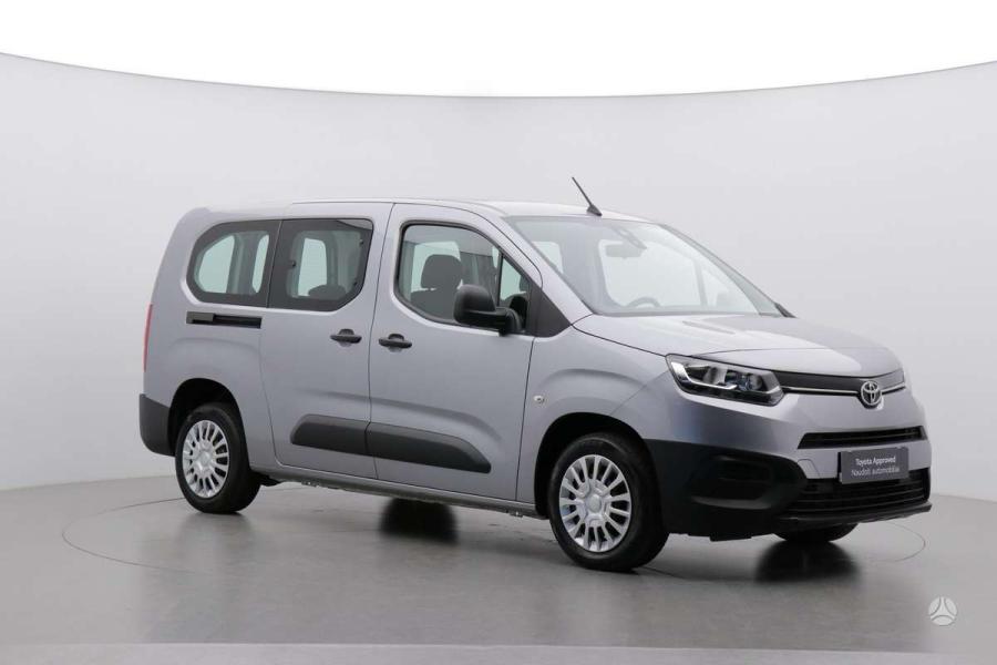 Pelēks Toyota Proace City Verso 2022 Viļņa, ar dzinēja tilpumu 1.20 L un nobraukumu 129 tūkst. km par 13900 €, foto 20 vietnē AUTOMOTO.COM.LV