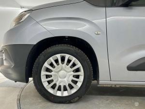 Pelēks Toyota Proace City Verso 2022 Viļņa, ar dzinēja tilpumu 1.50 L un nobraukumu 160 tūkst. km par 13900 €, foto 16 vietnē AUTOMOTO.COM.LV