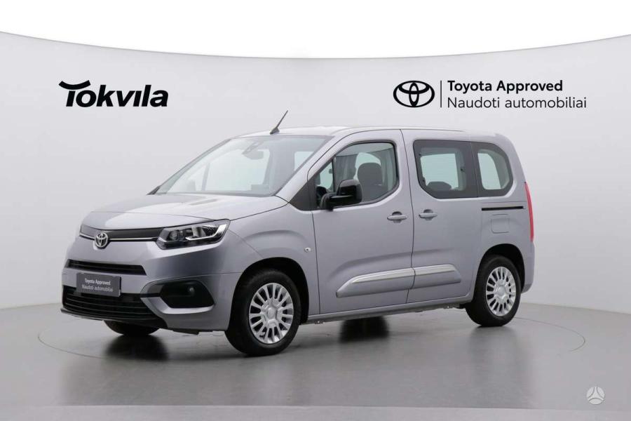 Grey Toyota Proace City Verso 2023 in Vilnius, with an engine capacity of 1.20 L and mileage of 67 thousand km for 16900 €, photo 1 on AUTOMOTO.COM.LV