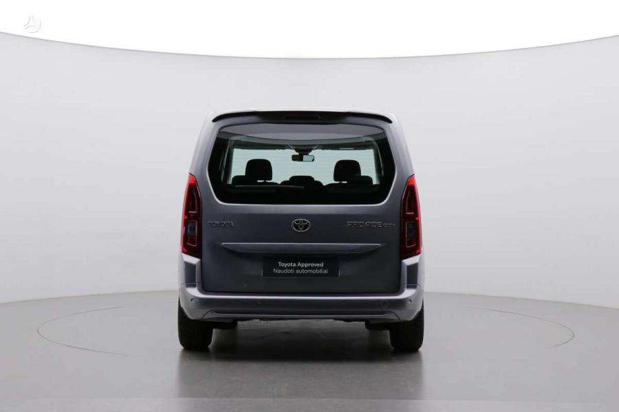 Grey Toyota Proace City Verso 2023 in Vilnius, with an engine capacity of 1.20 L and mileage of 67 thousand km for 16900 €, photo 6 on AUTOMOTO.COM.LV